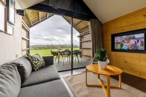 Suite Signature, 1 cama king-size, acessível, varanda | Televisão