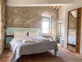 Quarto luxo | Quartos à prova de som, camas extras/dobráveis (sobretaxa)