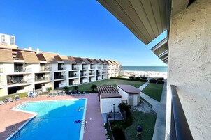 Casa geminada, 2 quartos | Piscina