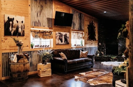 Saguão. Big Horse Inn and Suites