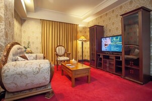 Escrivaninha, Wi-Fi de cortesia, roupa de cama