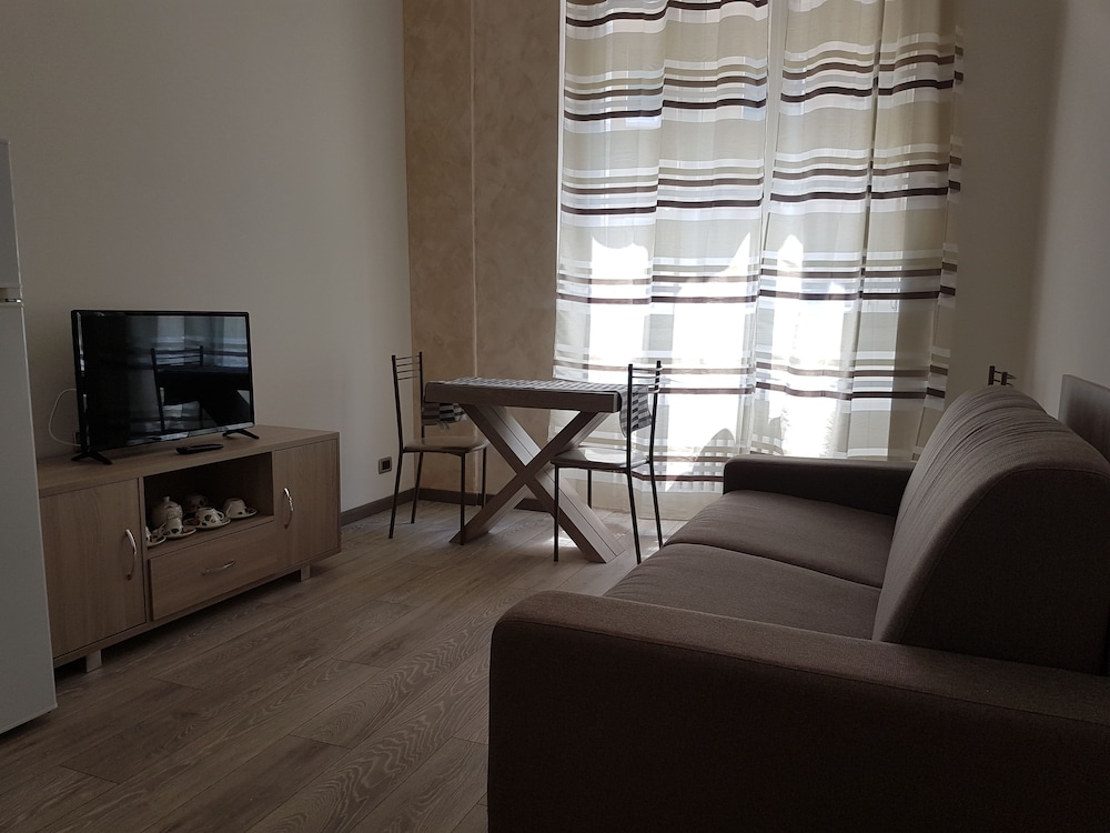 산탐브로지오 플랫 - 밀라노