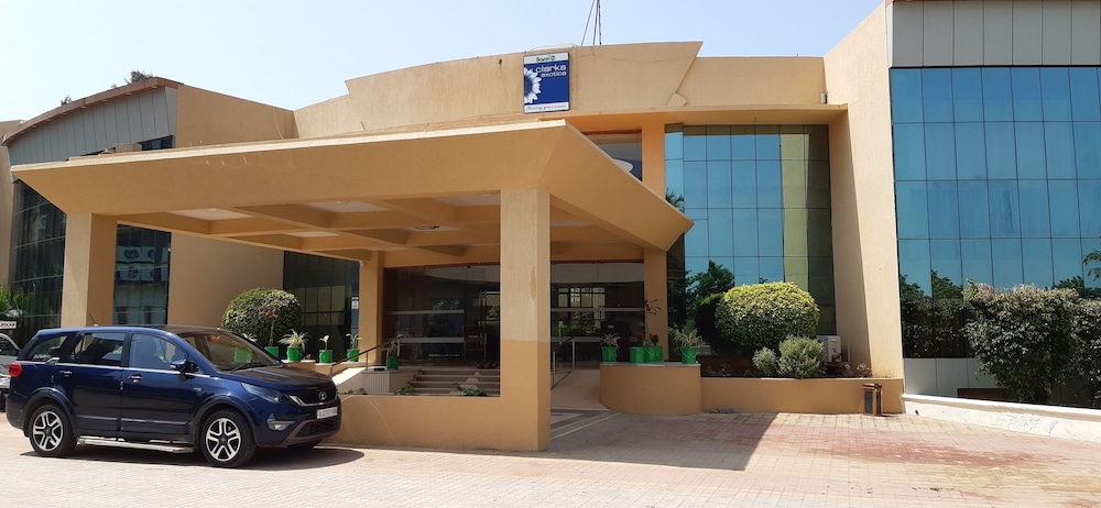 Seven Sky Clarks Exotica - Bhuj