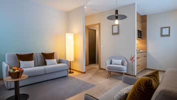 Apartamento superluxo, acessível (Maximilian) | TV de tela plana 50 polegadas com canais a cabo, smart TV, Netflix