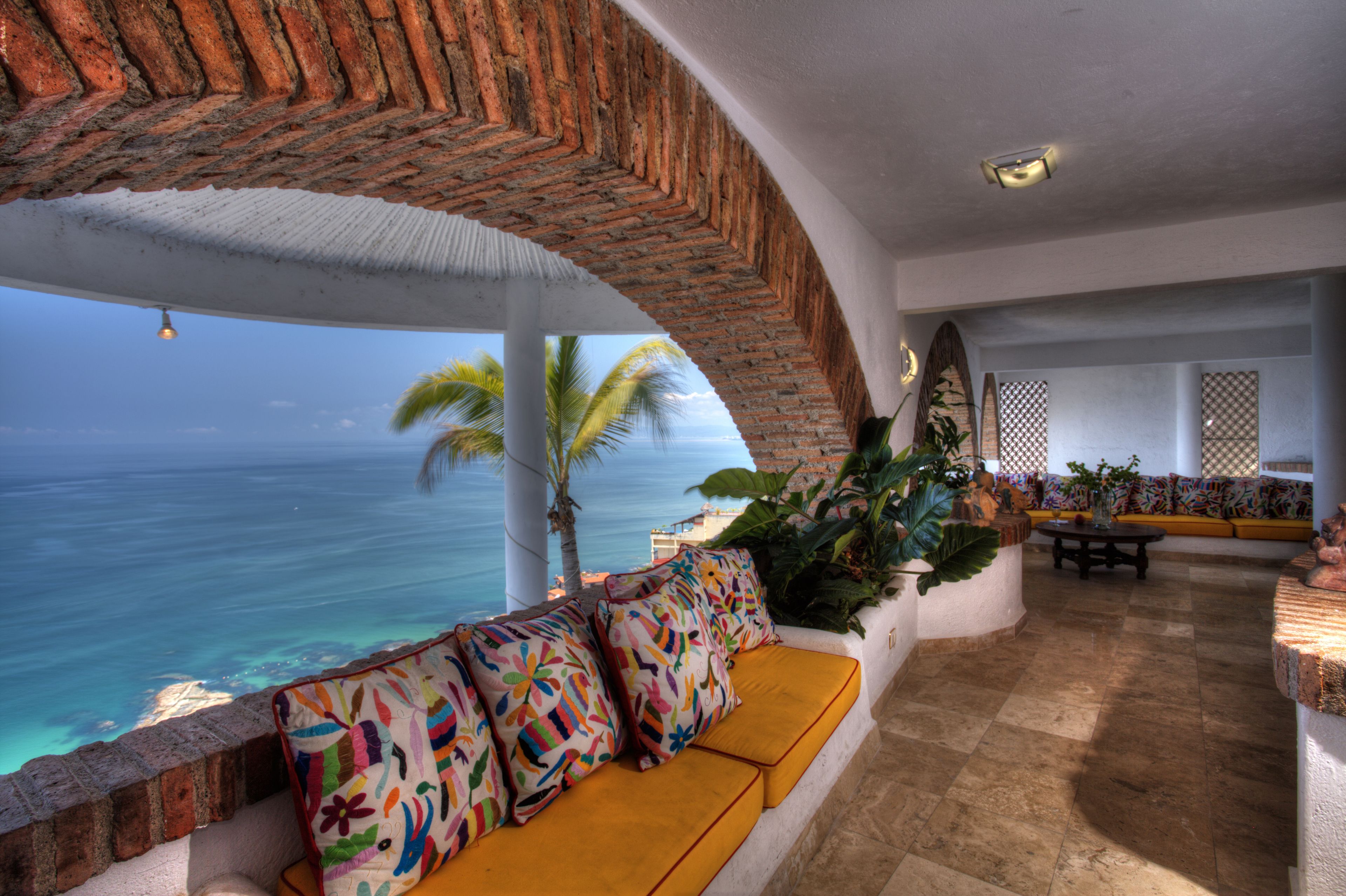 Panoramic Villa, Multiple Beds, Private Pool | Área de estar | TV de tela plana, DVD player