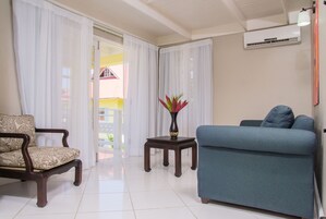 Smart TV de 42 polegadas com canais por cabo, Netflix 