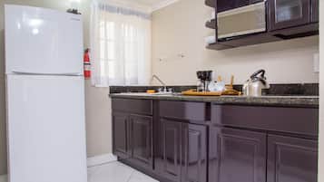 Suite Júnior, 1 quarto, vista para o oceano | Cozinha privada | Um micro-ondas, uma chaleira elétrica