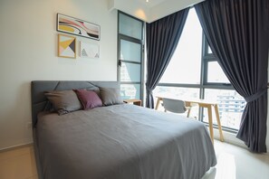 Apartamento de Luxo em Condomínio Fechado, várias camas | Camas de colchão Select Comfort, com decoração personalizada 