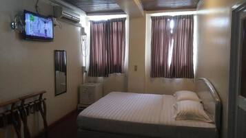 Quarto casal superior | Frigobar, Wi-Fi de cortesia