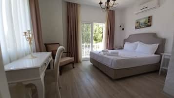 Quarto Deluxe | Roupa de alta qualidade, quartos insonorizados, Wi-fi grátis