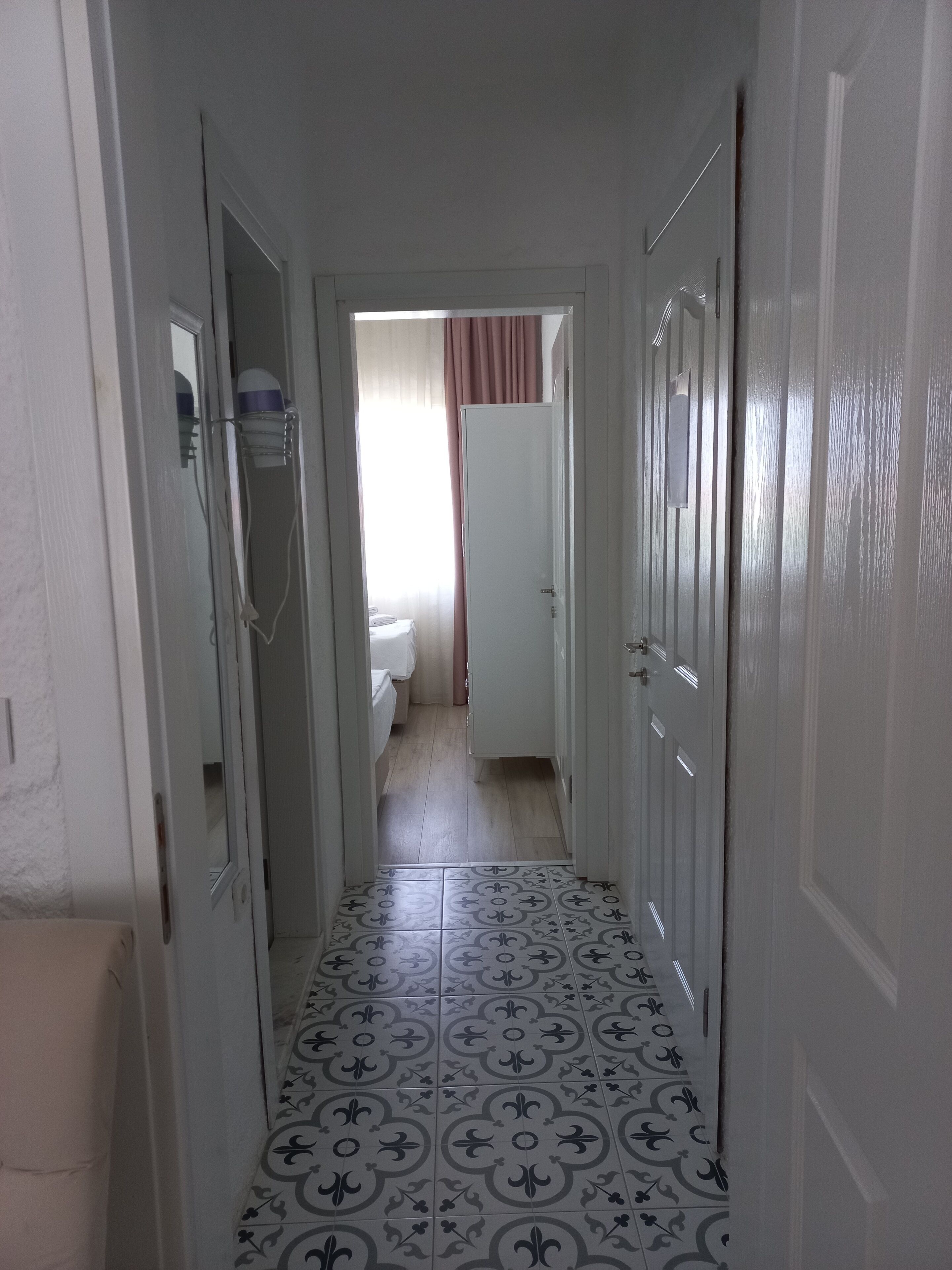 Quarto Familiar | Roupa de alta qualidade, quartos insonorizados, Wi-fi grátis 
