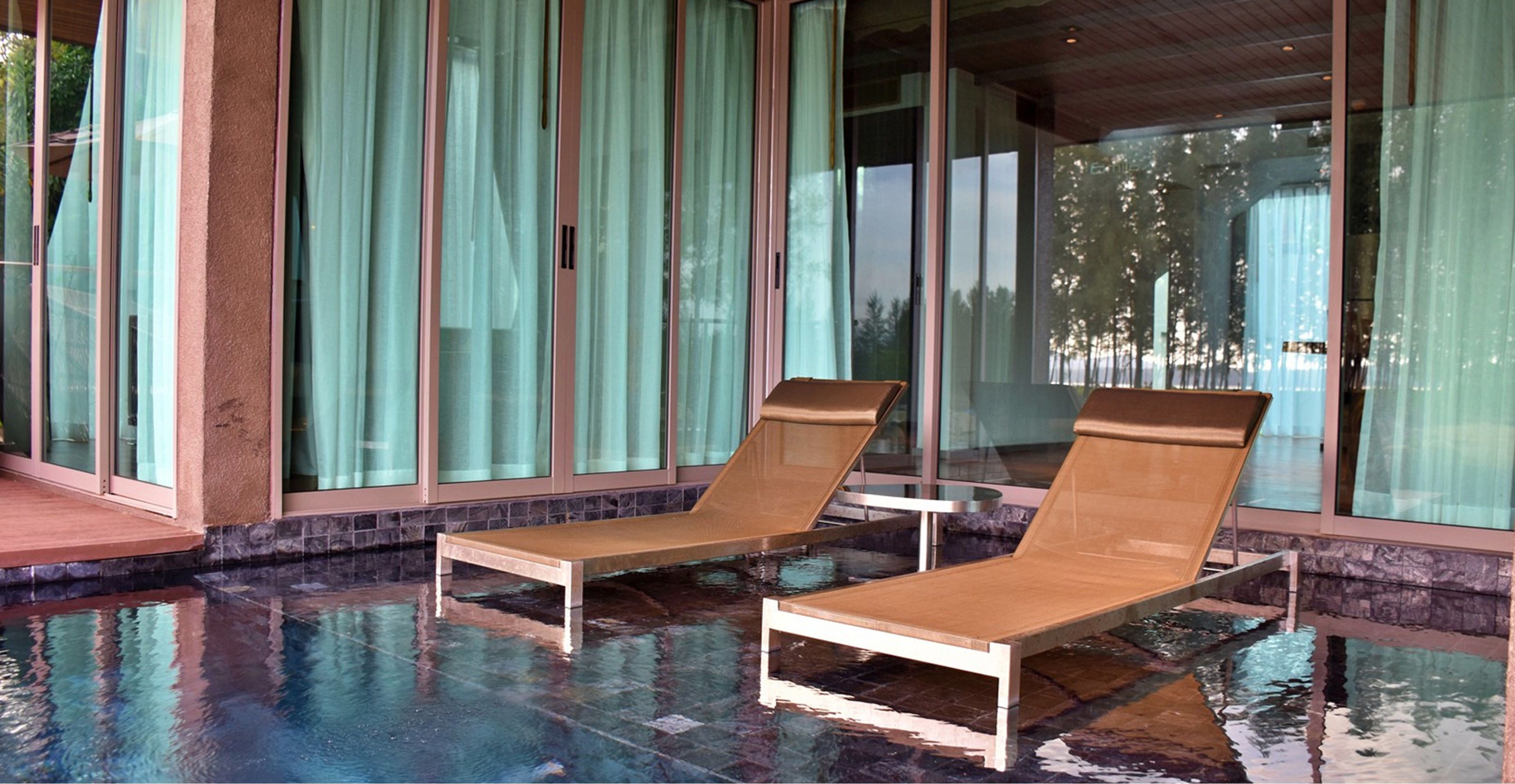 Three Bedrooms Private Pool Villa | Minibar, cofre no quarto, secretária, cortinas/cortinados opacos 