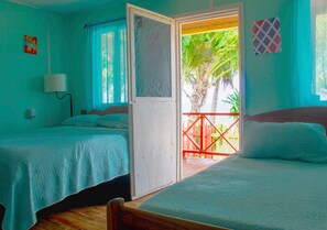 Cabana básico, várias camas, cozinha americana, vista para o oceano | Individualmente decorados, individualmente mobiliados