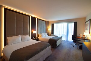 Suite Júnior, 2 camas queen-size, não fumadores (Doble) | Minibar, cofre no quarto, secretária