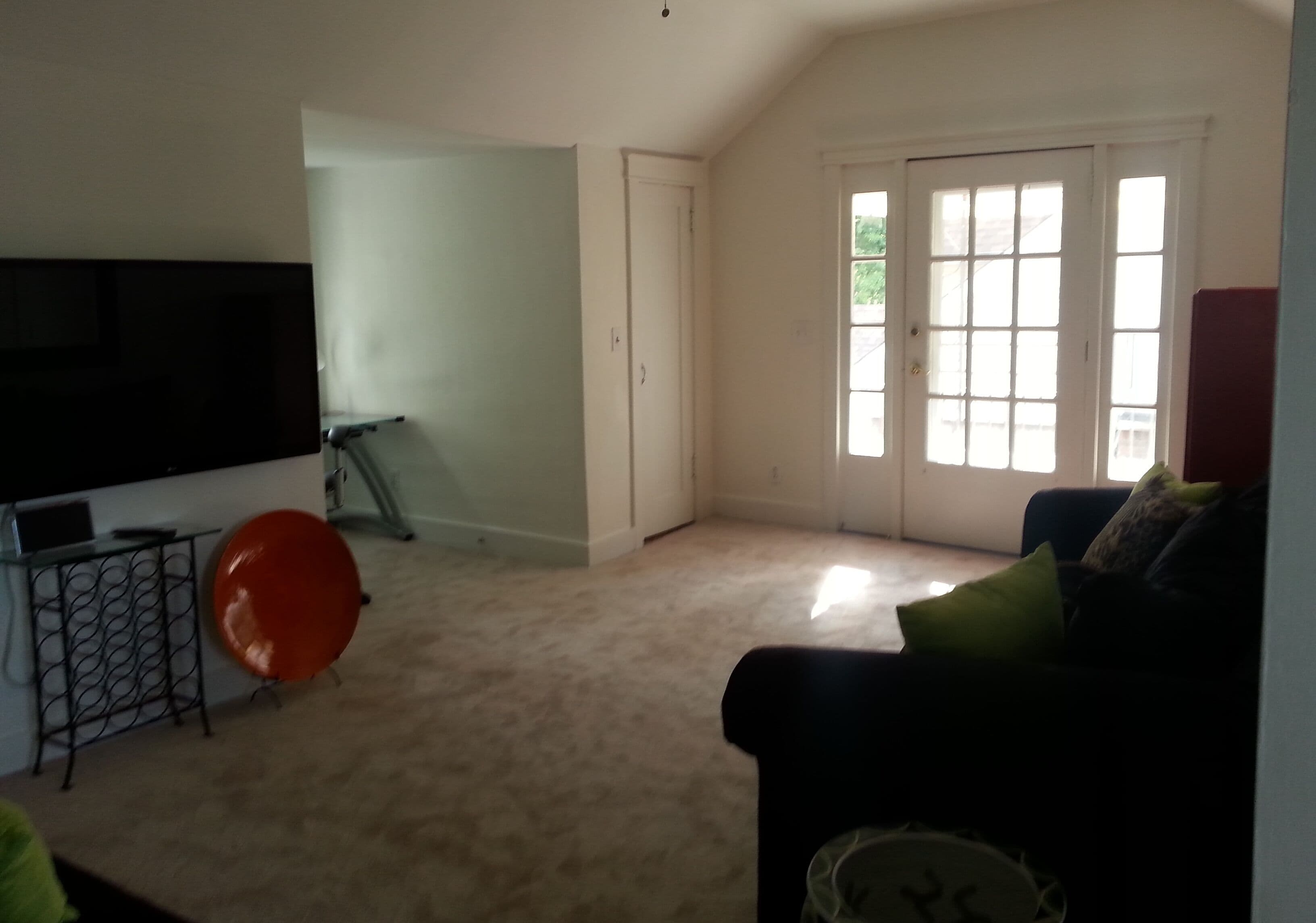 Private, Spacious Upstairs House In Vanderbilt/hillsboro Village Neighborhood - Nashville, TN