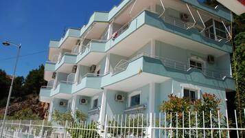 Fachada da propriedade