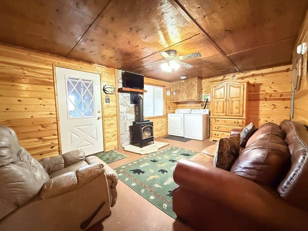 P Recogida Gratuita De Recuerdopete-wifi Gratis-satélite Tv-firepit-bbq Grill⭐️-elk Meadows - Island Park, ID