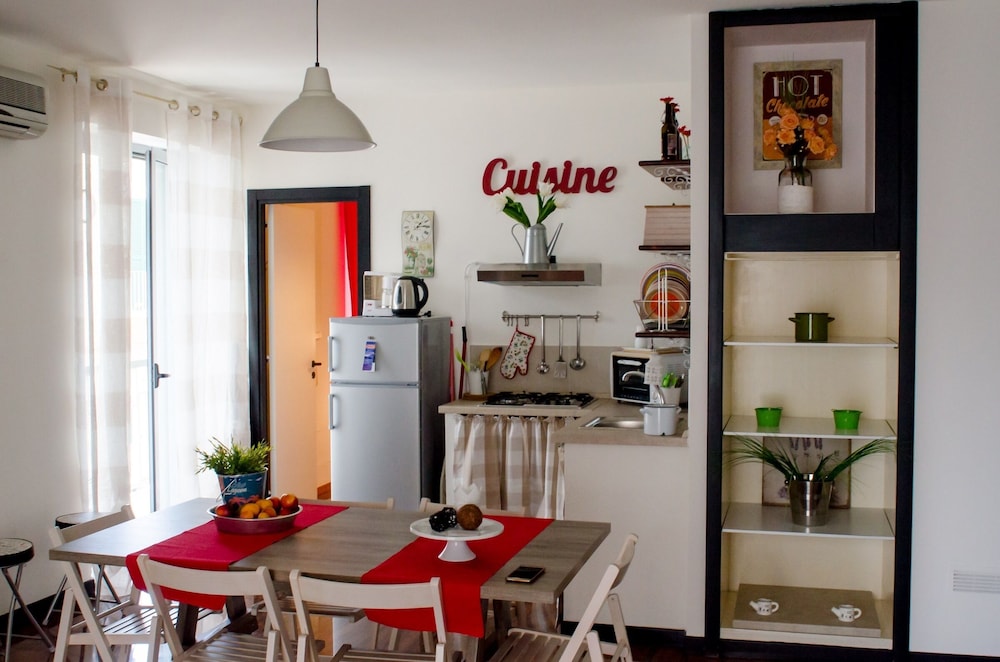 Appartement De Vacances Dans Les Pouilles Pour 6 Personnes - Monopoli