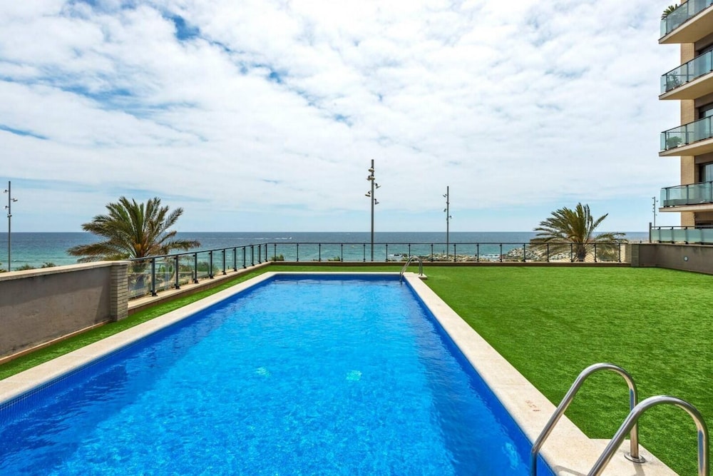 Excellent Location 3 Rooms Est. Min. 31 Noches - Badalona