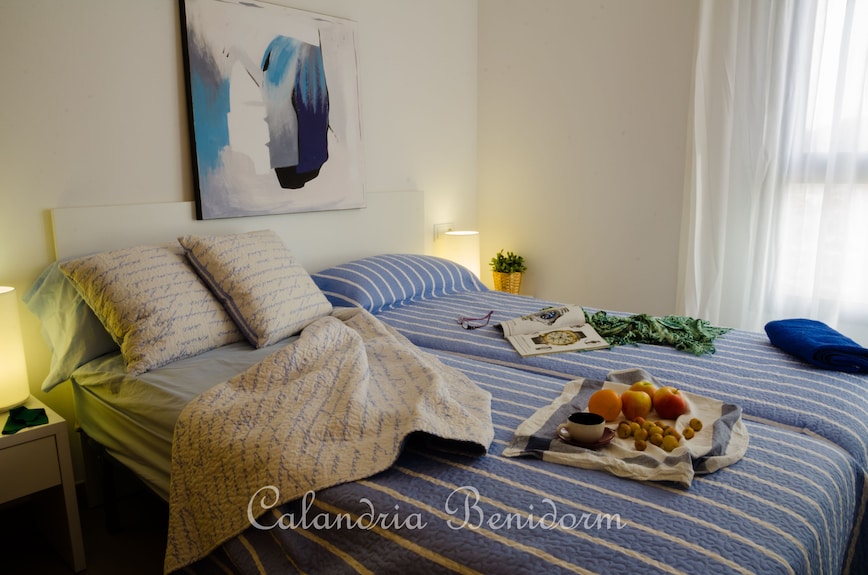 Calandria Benidorm, 27th Floor! Free Wifi -Parking - Benidorm