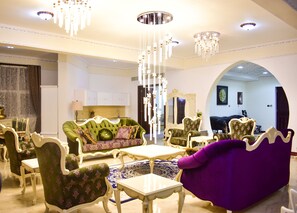 Uma chaleira elétrica 