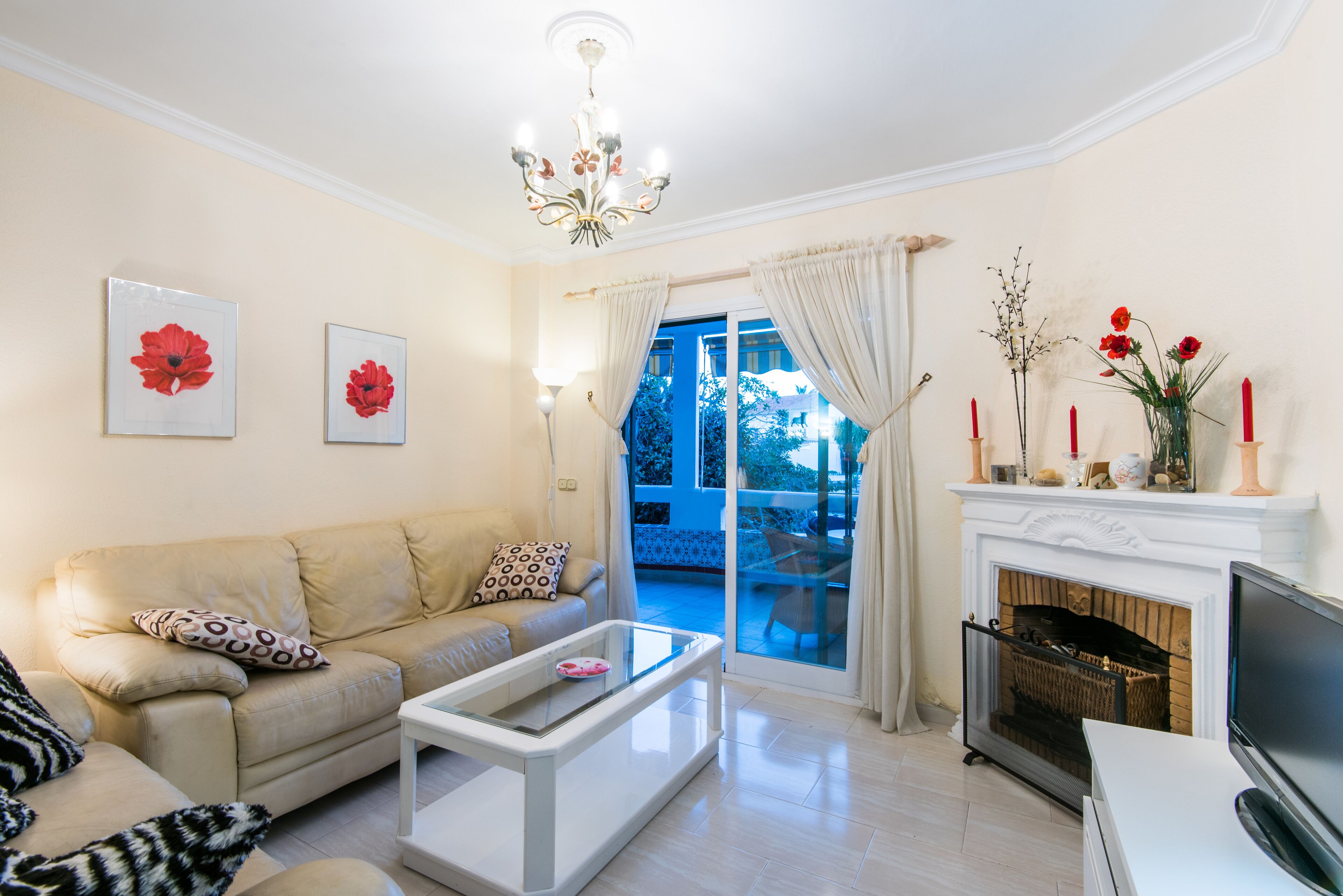3 Bedroom Apartment, 130m2, 2 Bathrooms, 200m From The Beach, 2 Terraces - Costa del Sol