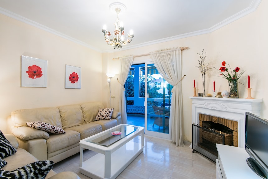 3 Bedroom Apartment, 130m2, 2 Bathrooms, 200m From The Beach, 2 Terraces - Costa del Sol