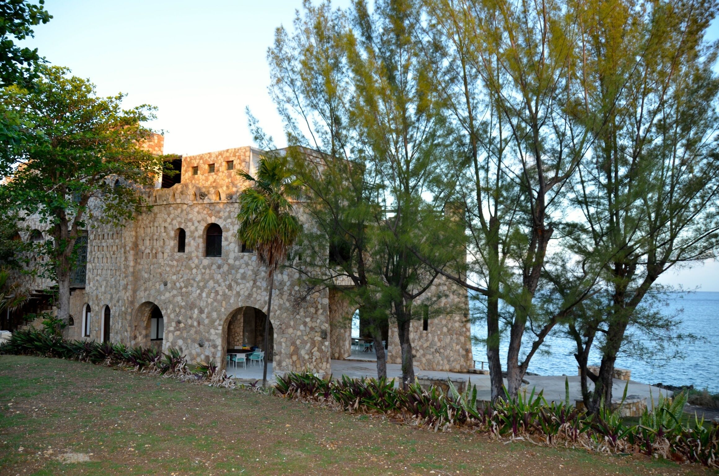 Pattoo castle wedding cost | Beachweddingtips.com