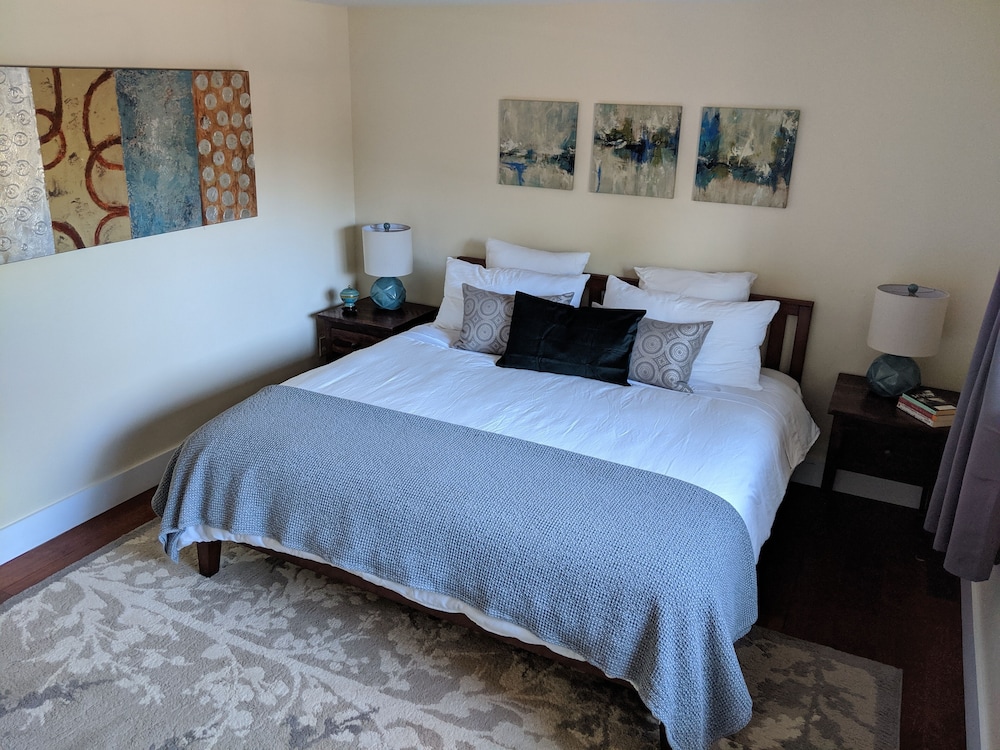 Spacious Comfortable And Cozy Home Away From Home - Boulder, CO