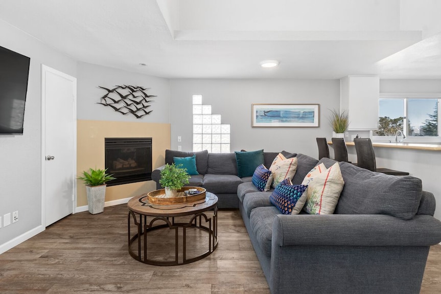 Ocean Views! Beachside 3 Bd/2ba Mission Beach Home - 미시온 만