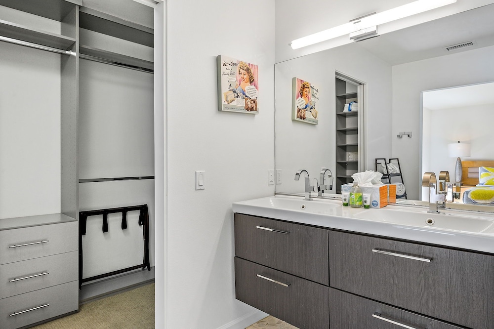 Amazing Palm Springs Oasis - Palm Springs, CA