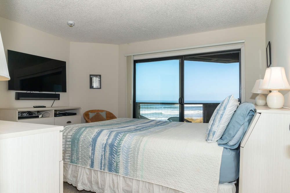 Ocean Front Condo Shorebirds 51 - Watsonville, CA