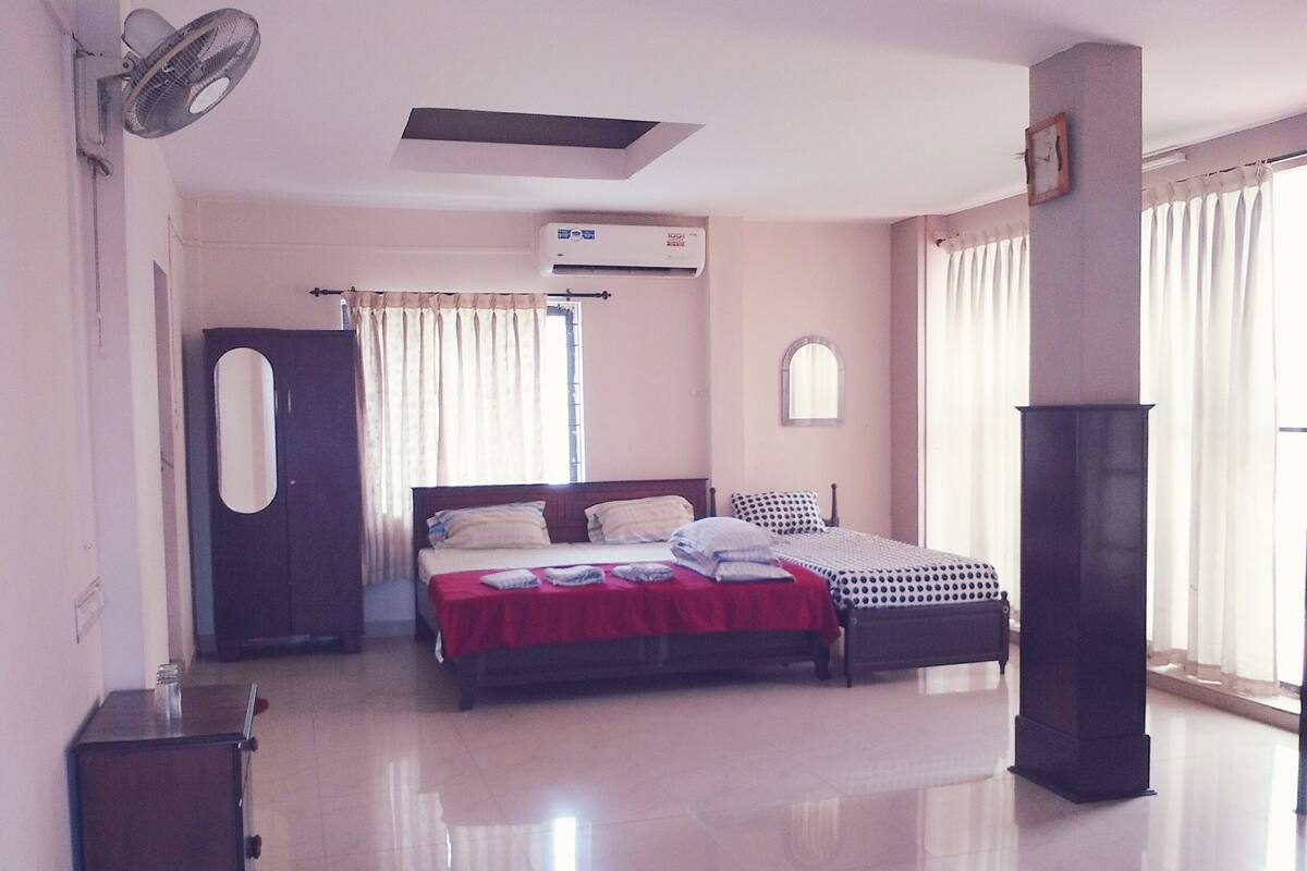 Quarto Familiar, várias camas, fumadores | Vista do quarto