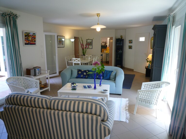 Agréable Villa Très Tranquille à 400m De La Plage, Avec Piscine Et Jacuzzi. - Arcachon