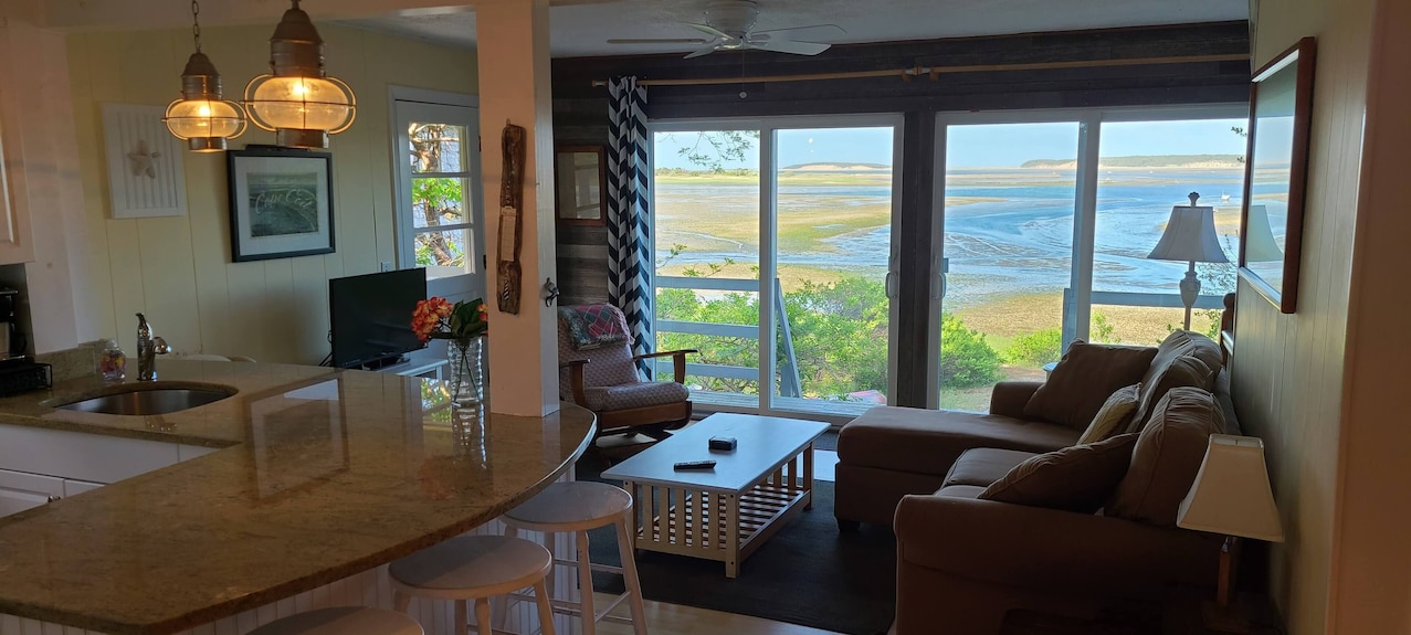 Waterfront Cottage - Fantásticas Vistas Despejadas !! - Wellfleet, MA