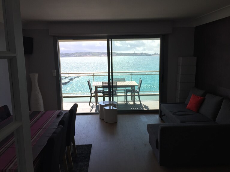 Apartamento Con Terraza Y Vistas Impresionantes De La Bahía De San Juan De Luz - Urrugne