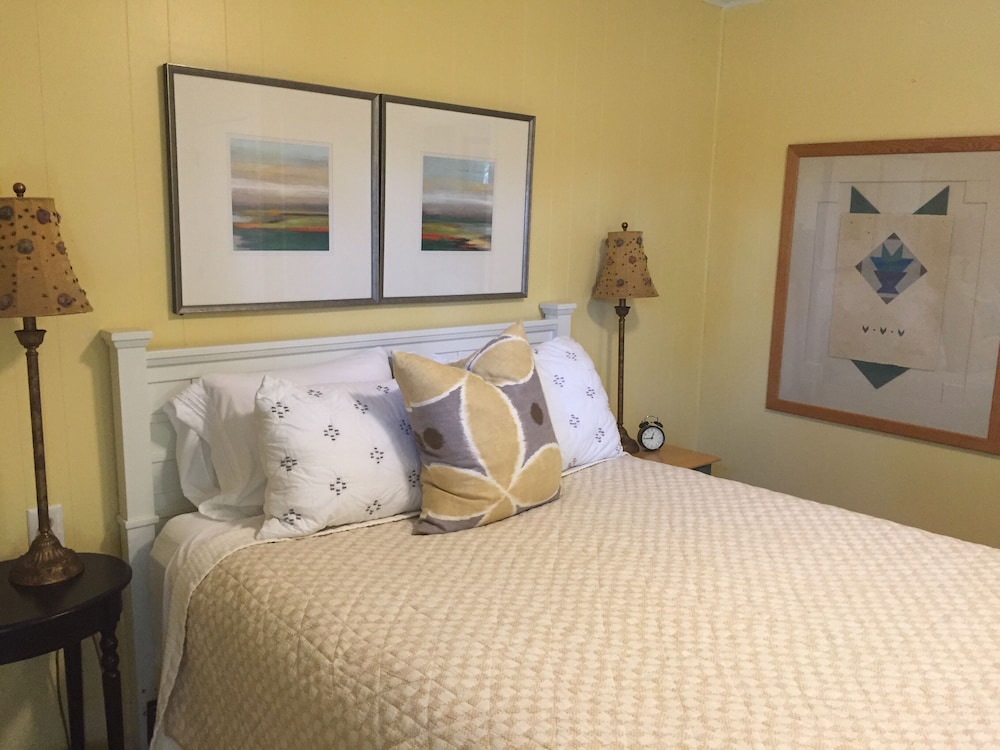 Tanglewood Farm B&b - Tally Ho Suite 1 Br/1ba Private Apartment On Horse Farm - Whispering Pines, NC