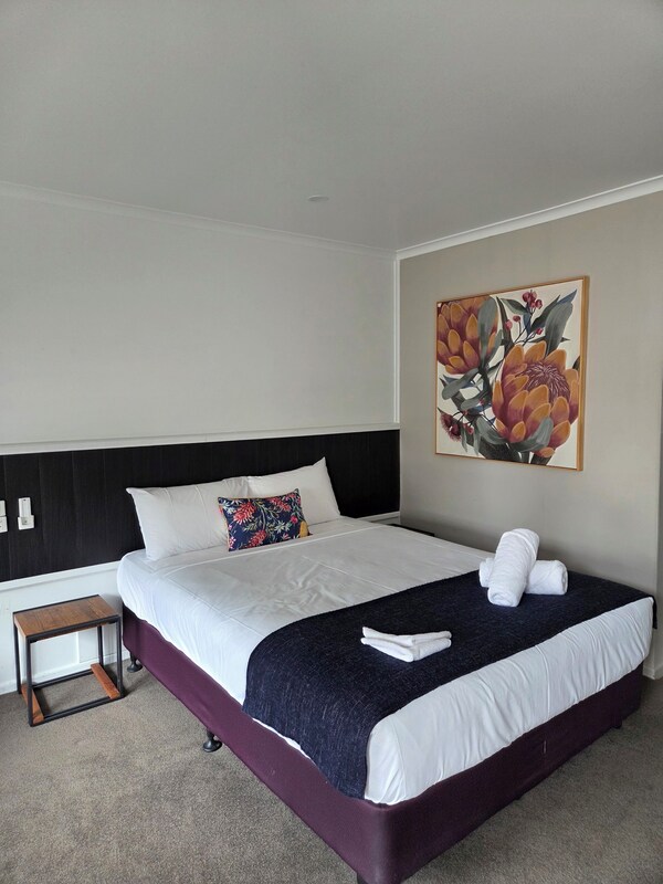 Finley Country Club Hotel Motel - Murray River