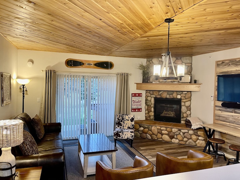 Book Now For A Big Sky Summer Vacation! - Big Sky