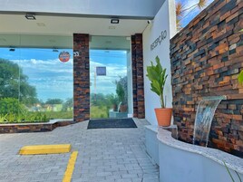 Fachada da propriedade