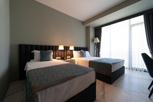Quarto Duplo Deluxe, 1 cama king-size, não fumadores, Vista para a cidade | Vista do quarto