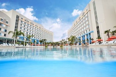 Universal's Endless Summer Resort - Surfside Inn and Suites
