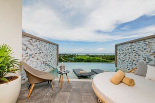Vista para praia/oceano