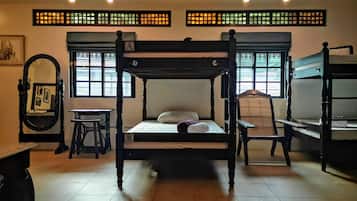 Quarto família, no pátio | Roupas de cama antialérgicas, individualmente decorados