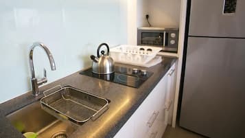 Estúdio | Cozinha privada | Um frigorífico/congelador grande, um micro-ondas, uma placa de cozinha