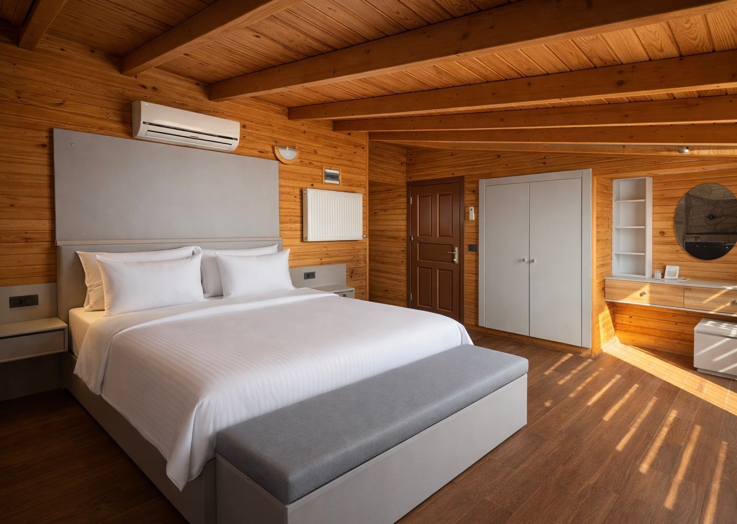 Secretária, cortinas/cortinados opacos, quartos insonorizados 