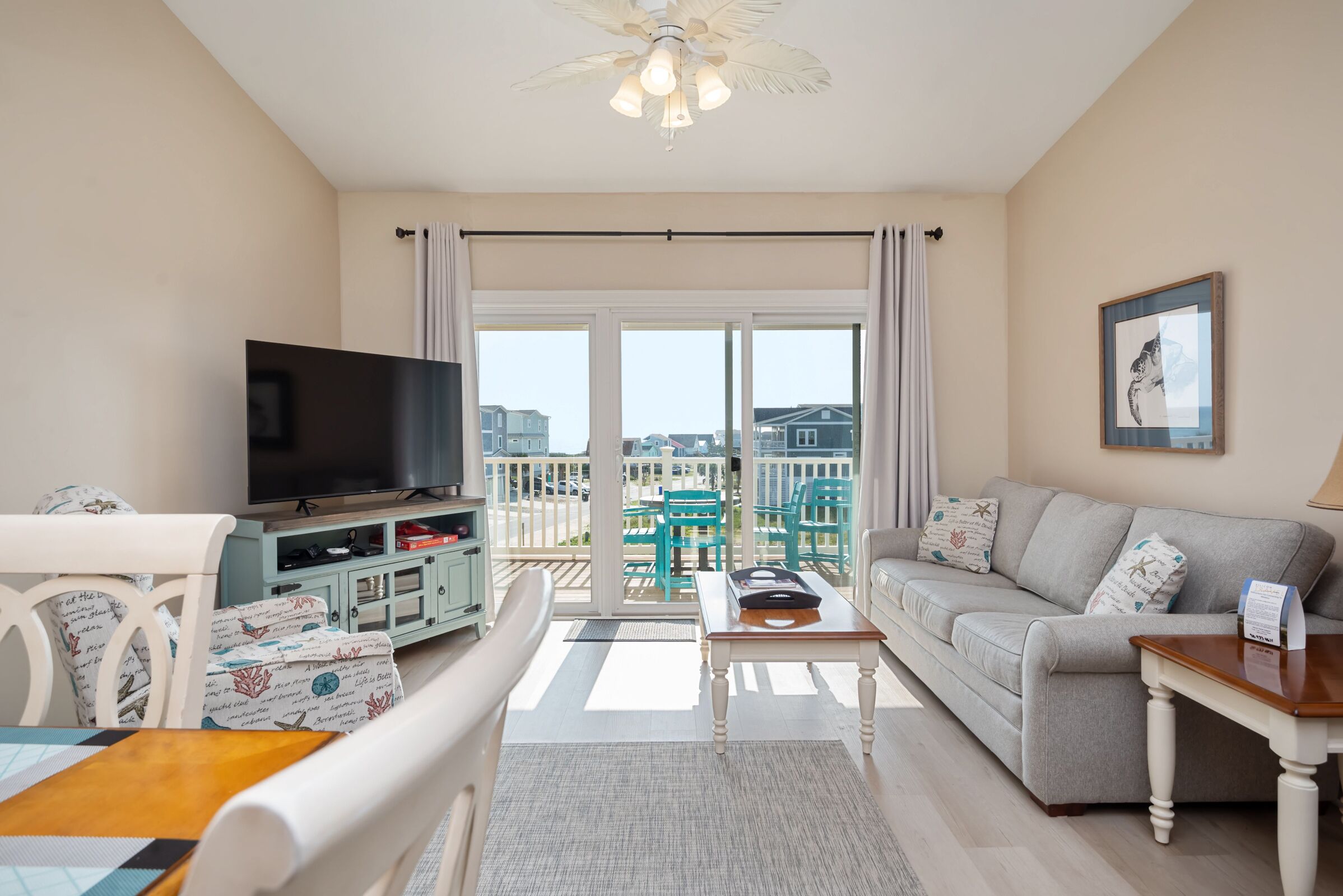 Clearly Hooked: Cozy Oceanview Condo Just Steps From A Community Beach Access - Bald Head Island, NC