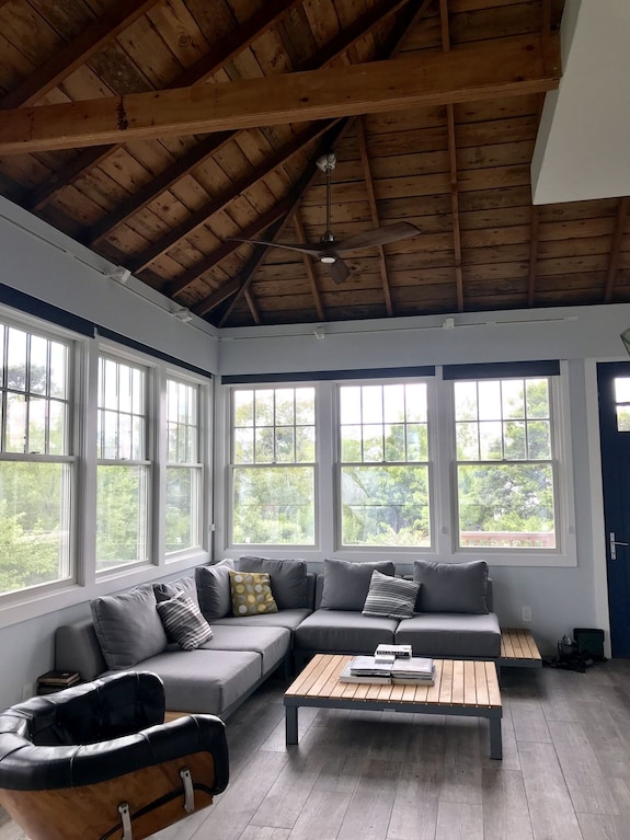 De Nueva Construcción (18). Arquitecto Diseñado. Cocina Dramática Del Chef, Cubiertas De Caoba - Fire Island, NY