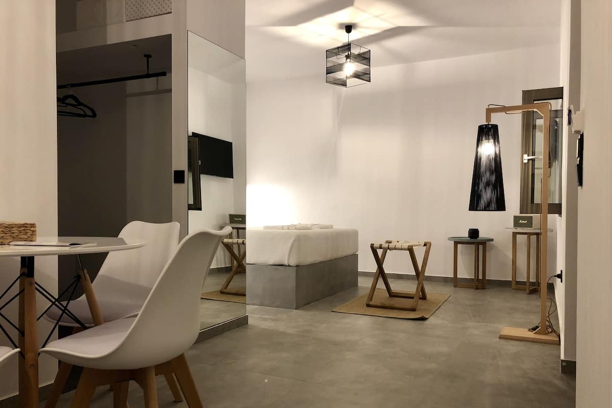 Quarto casal superior, para não fumantes | 1 quarto, roupas de cama de algodão egípcio, roupas de cama premium