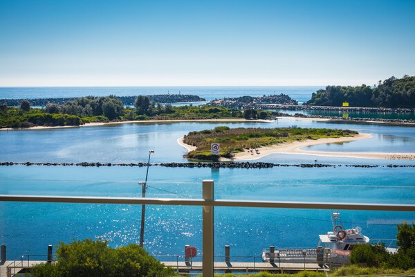 Luxury Apartment With Views & More - Narooma - Narooma